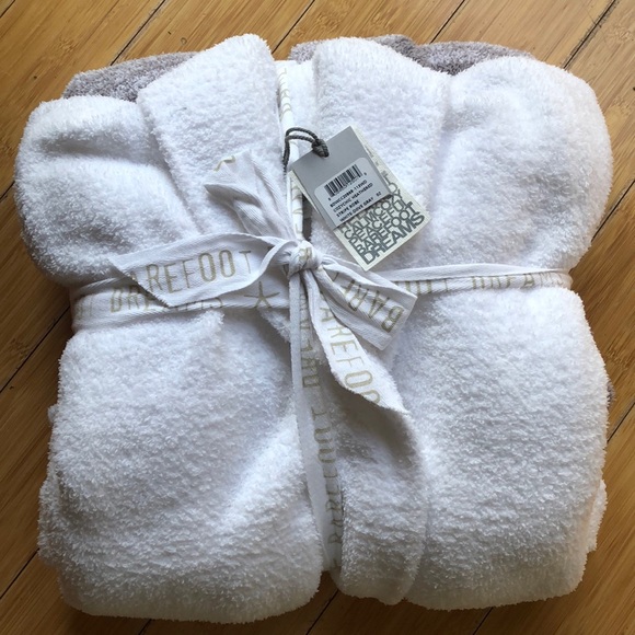 Barefoot Dreams | Intimates & Sleepwear | Barefoot Dreams Cozy Chic ...